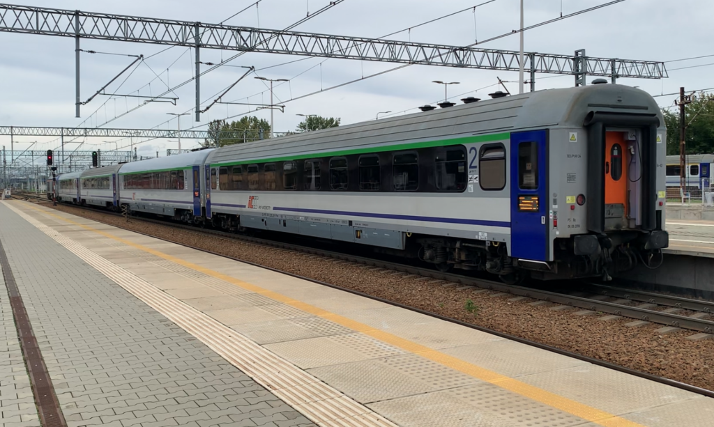 PKP Pociąg InterCity „Hetman” Kraków Główny – Hrubieszów Miasto. 2025r ...